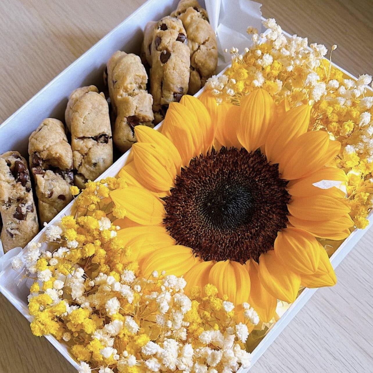 SALE! Mahiwaga with cookies – draftsgiftshop